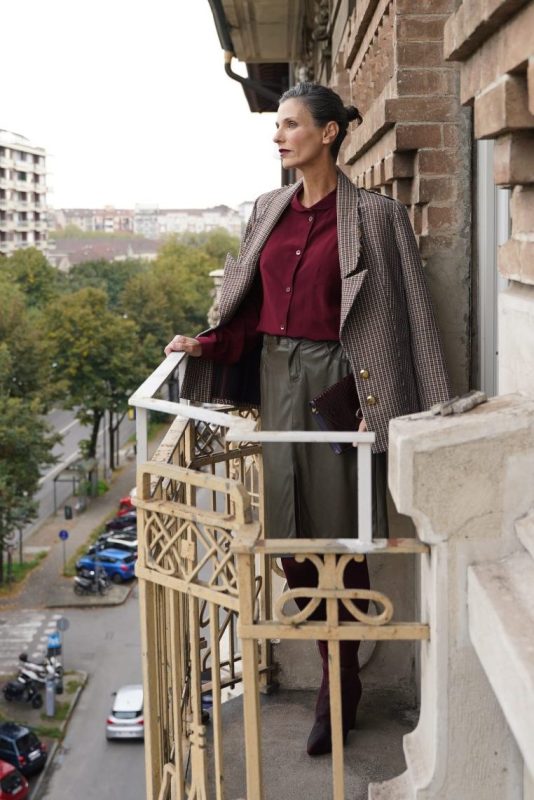 Outfit con il color borgogna: come indossare il burgundy con stile ...